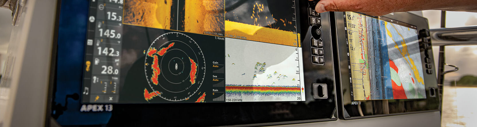Fish Finders - APEX - Humminbird